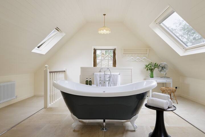 Dog Friendly - The Coach House At Broadwell Manor - Stow-on-the-Wold