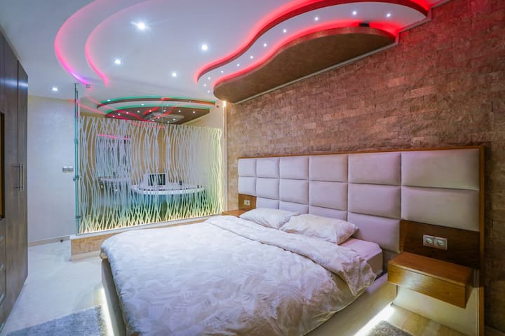 Luxe & Jacuzzi Sur La Corniche - Tangier