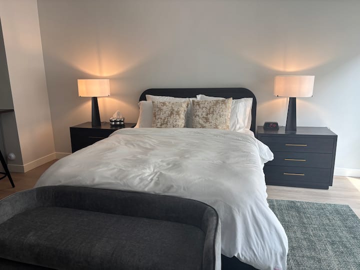 Luxurious Studio • Prime Location & Amenities - Salt Lake City, UT