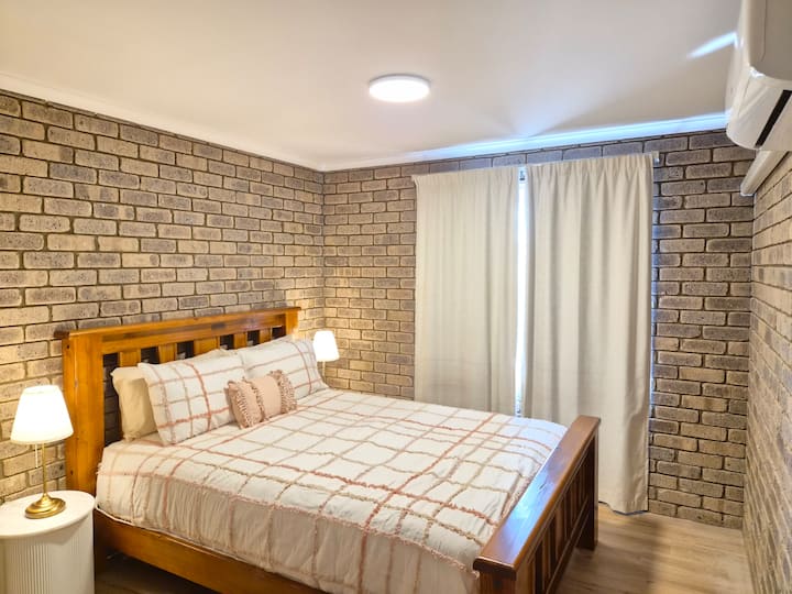Comfortable Stay Minutes From The Centre - Geraldton