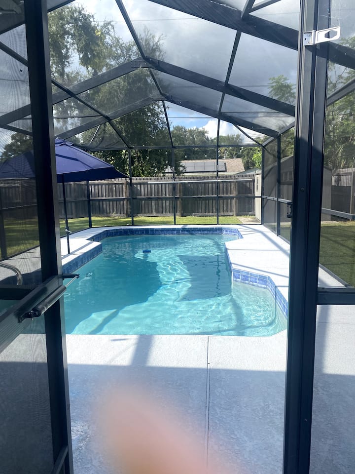 Cute House With Pool For Up To 7 Guests - Pinellas Park