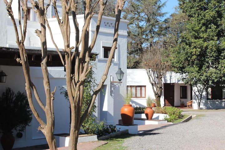 Habitacion En Hotel Con Desayuno En San Lorenzo - Salta