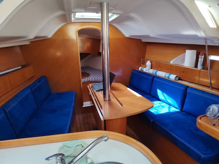 Voilier De 11m 6 Couchages En 3 Cabines - Leucate