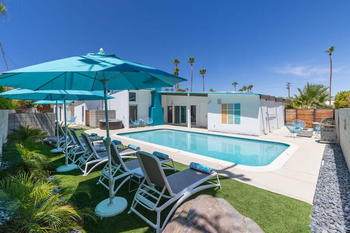 Exotic Tropics - Mid-century Pool Oasis - Palm Springs, CA
