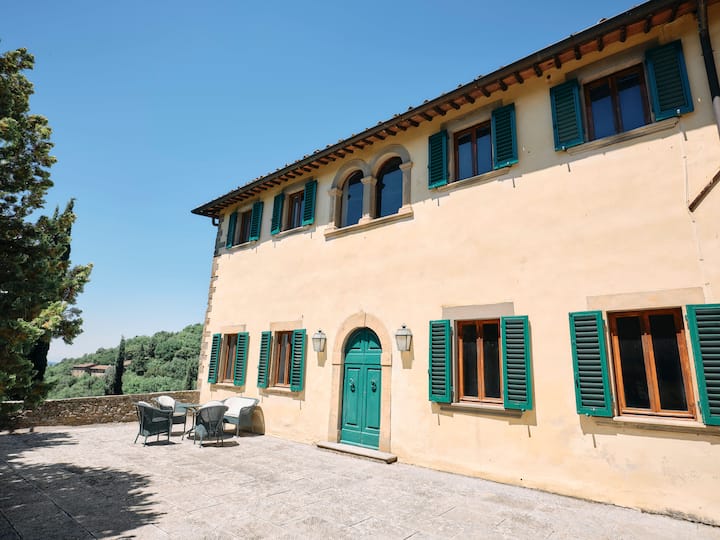 Le Convertoie: Tuscan Villa With Pool & History - Tuscany