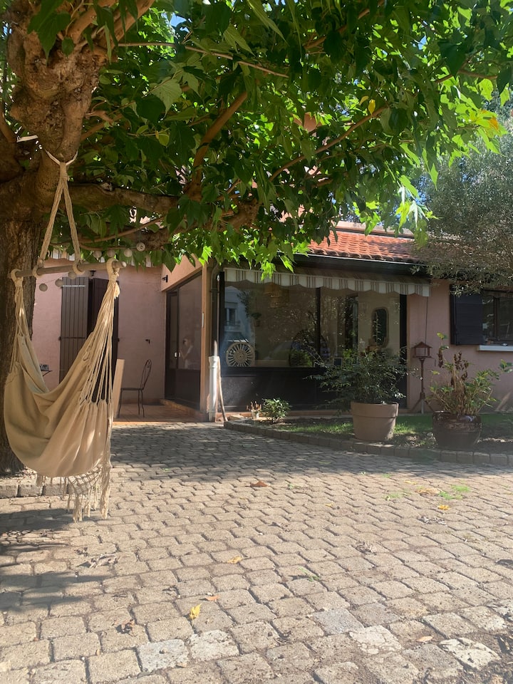 Maison Lyon- Prox Croix Rousse -Metro 2 Mn à Pieds - Lyon