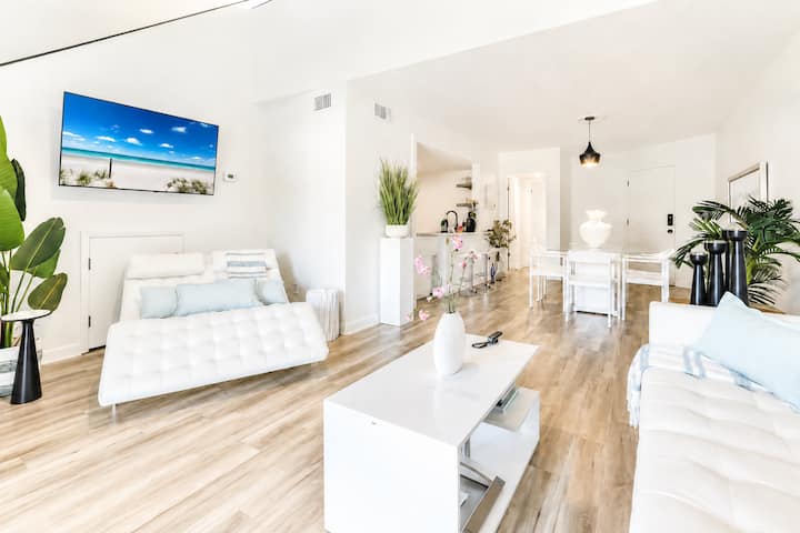 Lux Beach Cabana - Close To Beach & Restaurants - Vilano Beach, FL