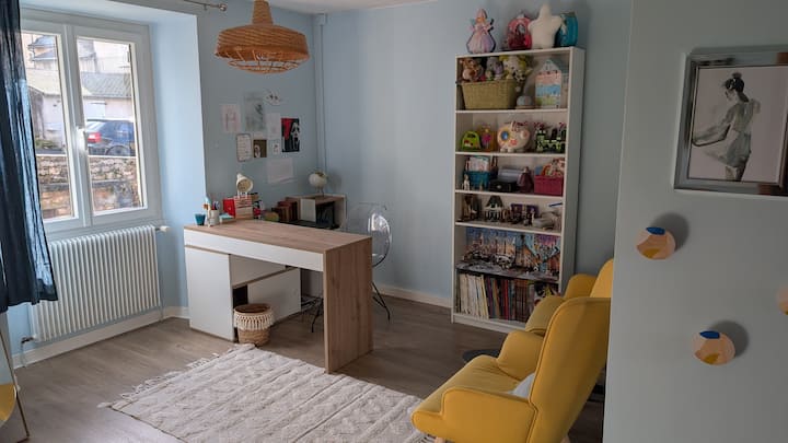 Grande Chambre Lumineuse Chez L'habitant - Chanac