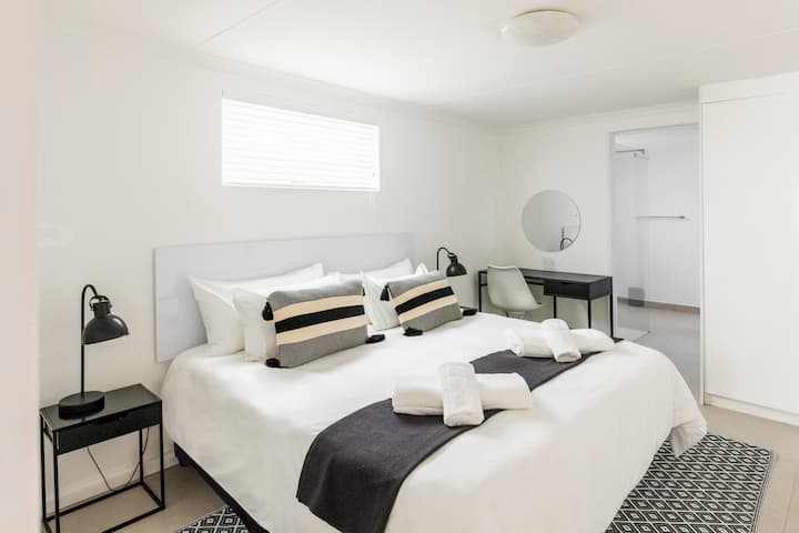 14 Joubert Strand Beach Stay - Somerset West