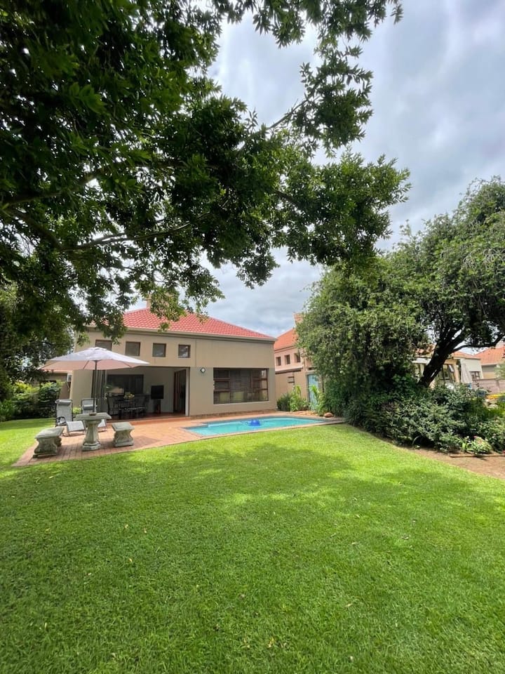 Pecanwood Haven • Hartbeesport Dam - Hartbeespoort