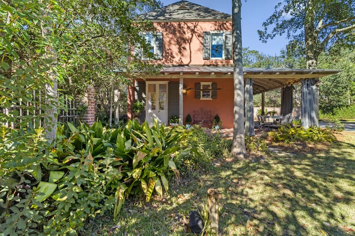 Heather's Hideaway - Gulfport, MS