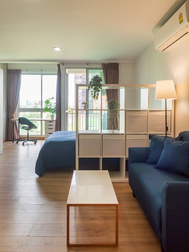 Stylish Studio • Quiet & Central • Bts 5 Min - Bangkok