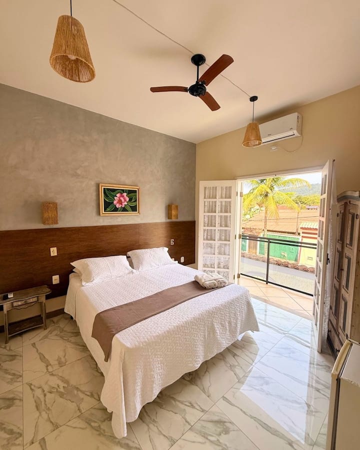Quarto Duplo Standard Com Varanda-pousada Larissa - Paraty