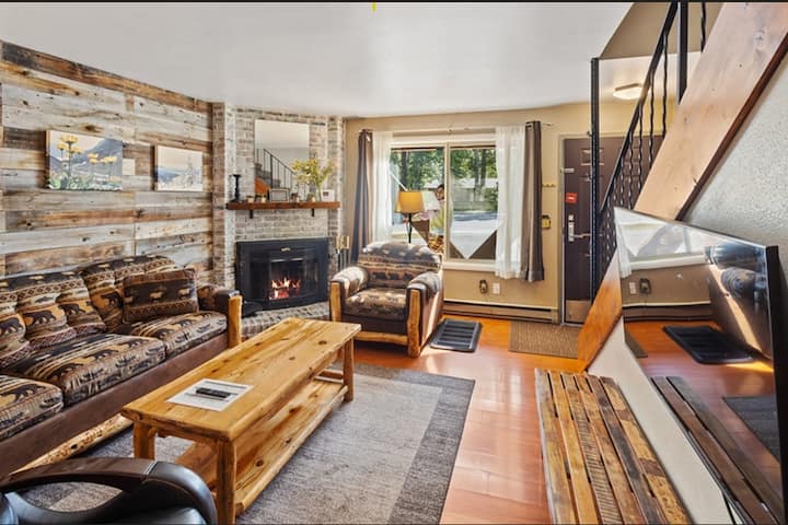 Château Rouge 213 ~ Grizzly Peak Getaway - Red Lodge, MT