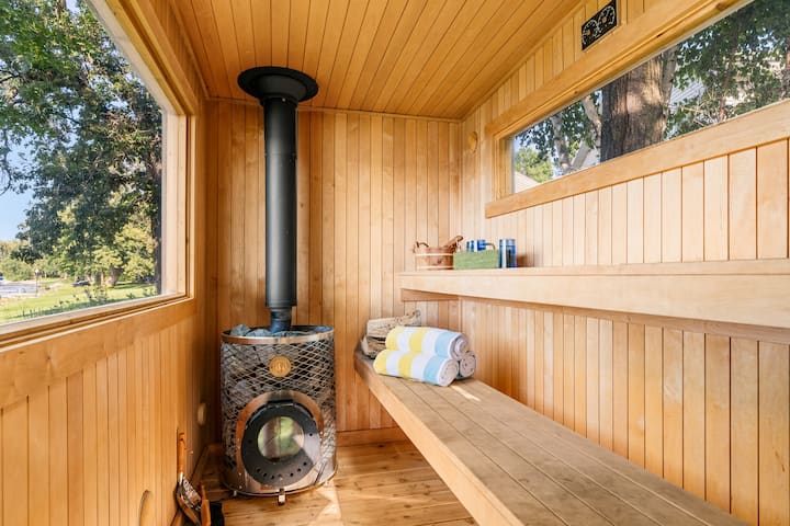 Sauna & Games At Lake Ida Retreat • Alexandria, Mn - Estados Unidos