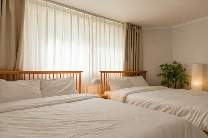 상수역5분·합정역8분·홍대거리3분｜성수·명동·이태원｜2br·3qbed｜호텔침구·깨끗한숙소 - Seoul