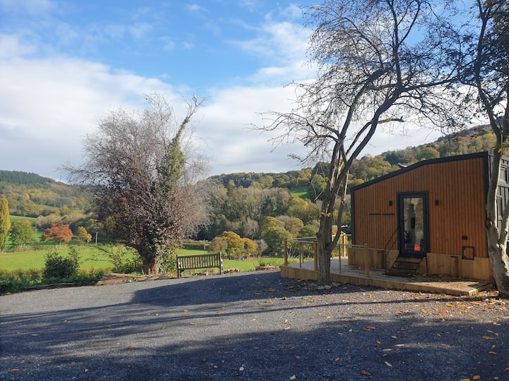 Tiny House, In Pontfadog - Llangollen