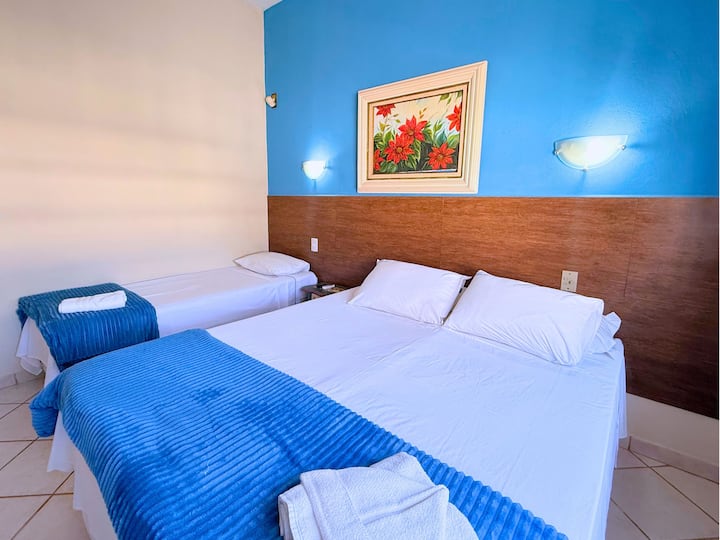 Quarto Triplo Standard - Pousada Larissa - Paraty