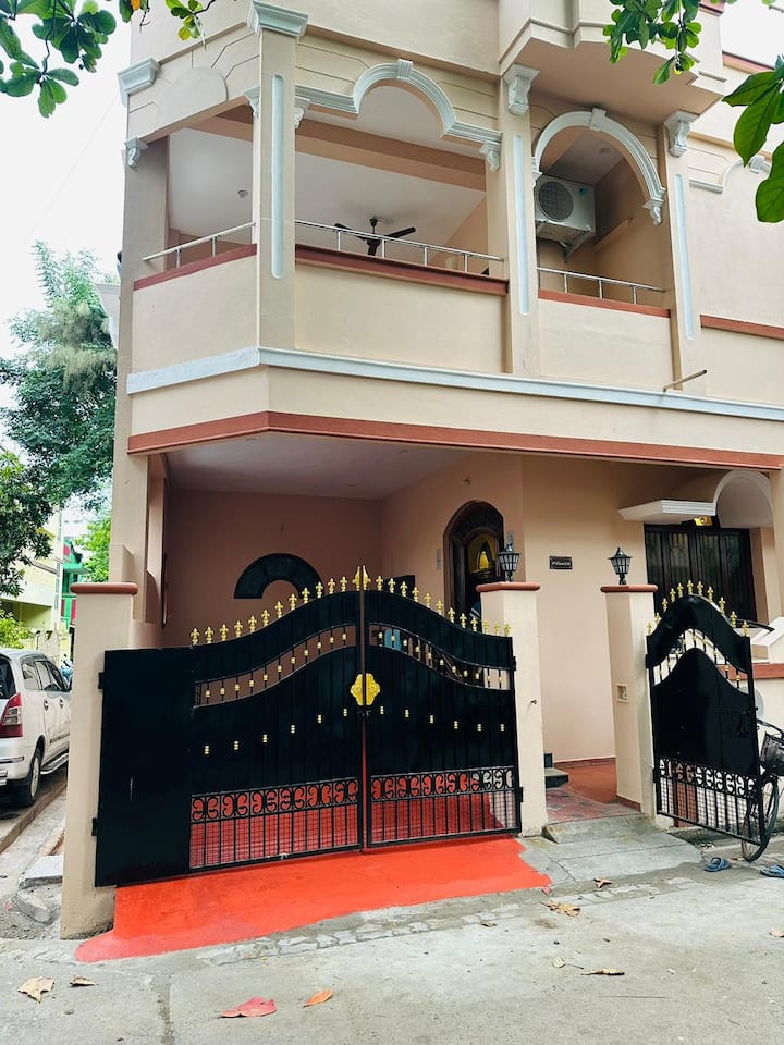 Maison Anna 4bhk, Near Rock Beach & White Town - Puducherry