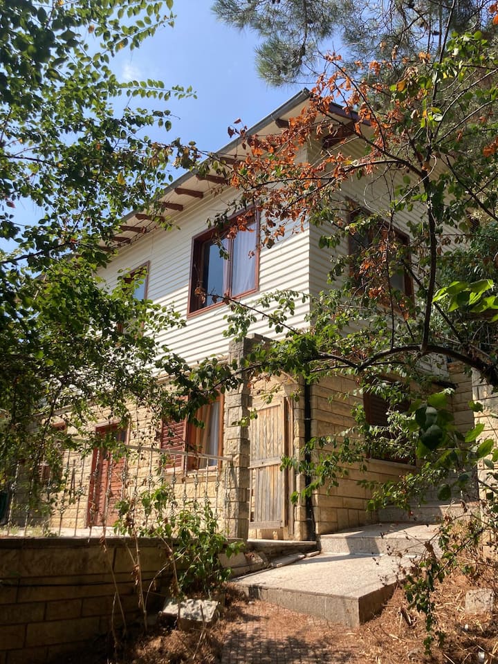 Peaceful Spot On Burgazada Istanbul - Adalar