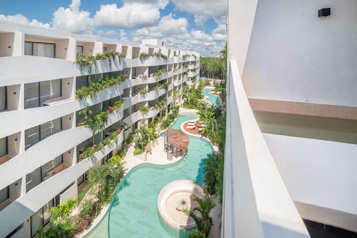 Penthouse + Beach Club With Exclusive Benefits - Paradise Beach