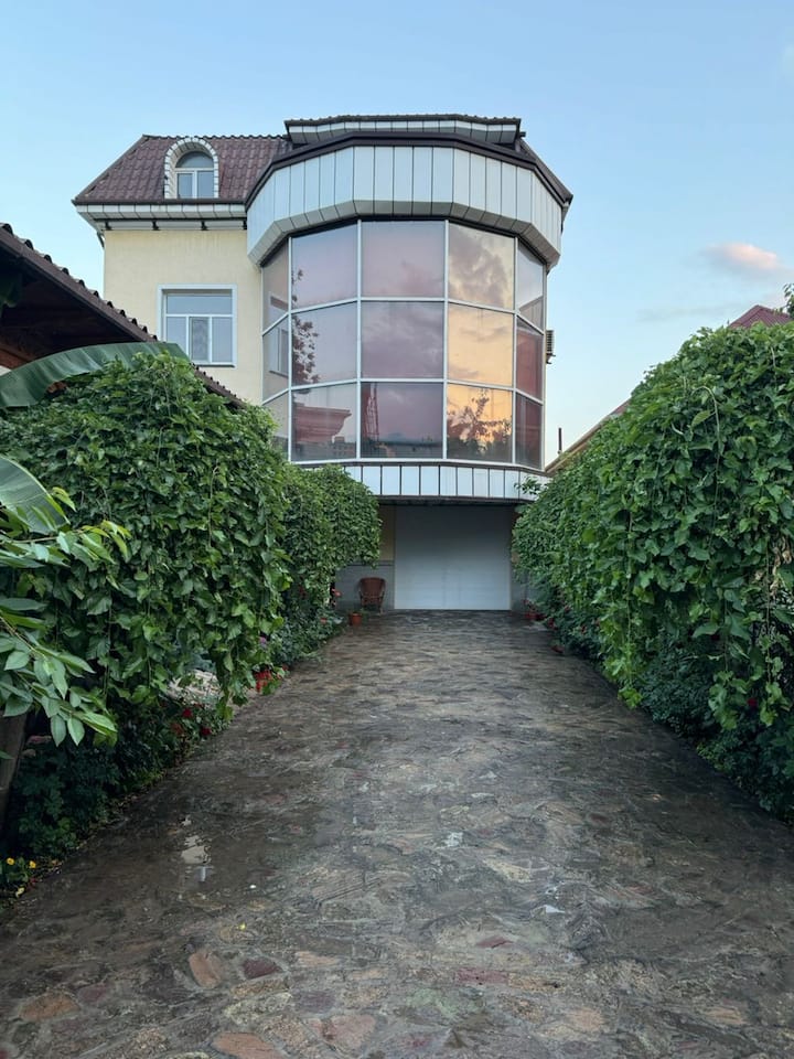 3 Store House Full Equipment, In Central City - Tajikistan