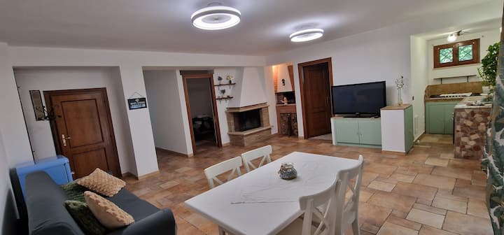 La Casa Di Mia Apt Con Parcheggio Privato - Monterotondo