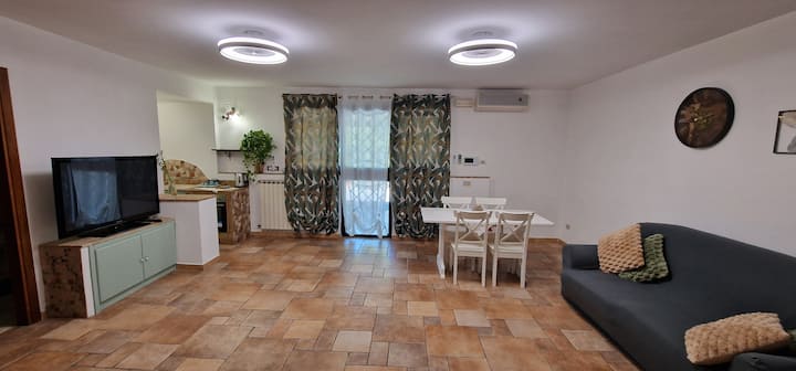 La Casa Di Mia Apt Con Parcheggio Privato - Monterotondo