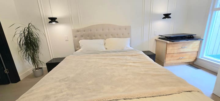 Entire Guest Suite Garden Yard Private Entrance - Ladner