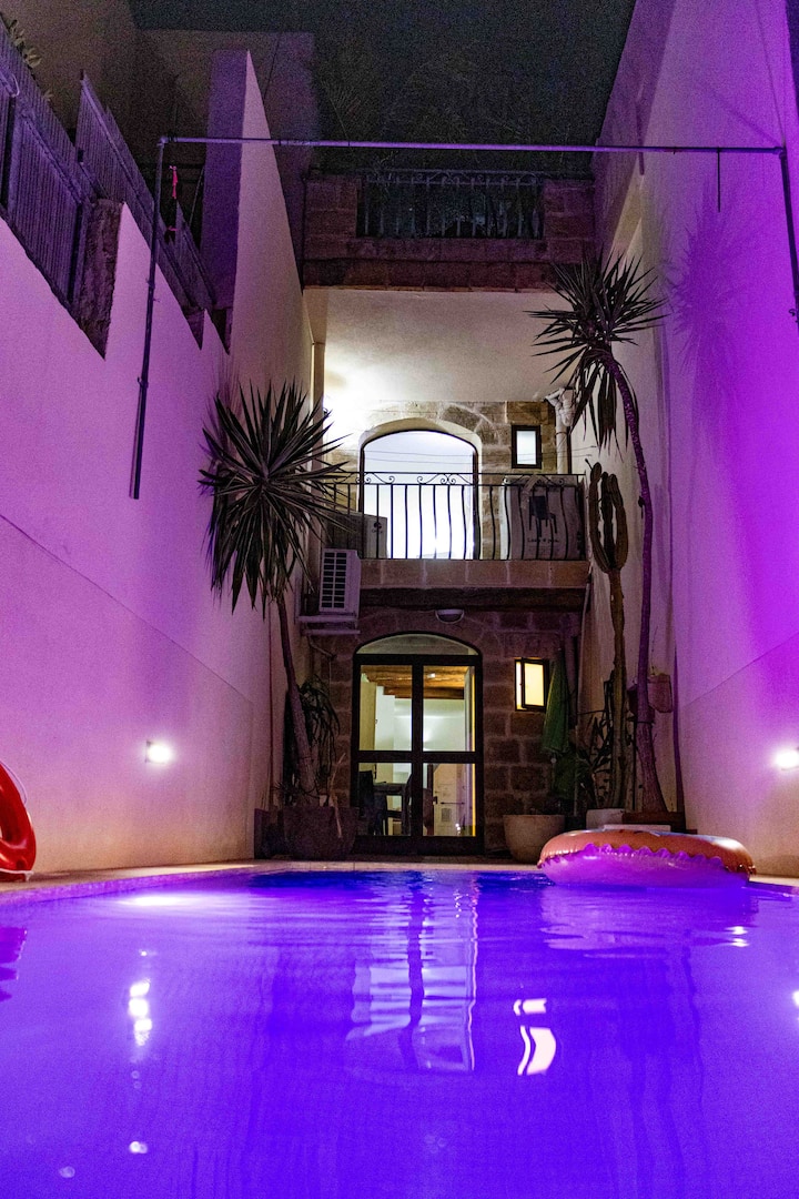 Traditional Townhouse - 4 Floor With Private Pool - Malta