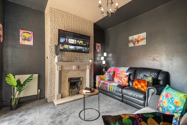 Testimony 3 Bedrm 2 Bathroom Cozy Cushy Calm Home - Kingston upon Hull