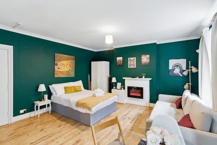 Appartement Bien Concu A Londres, Pres Du Metro - London