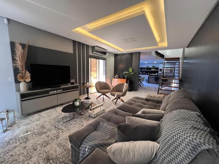 Sobrado Com Espaços Integrados E Conforto Total - Capão da Canoa