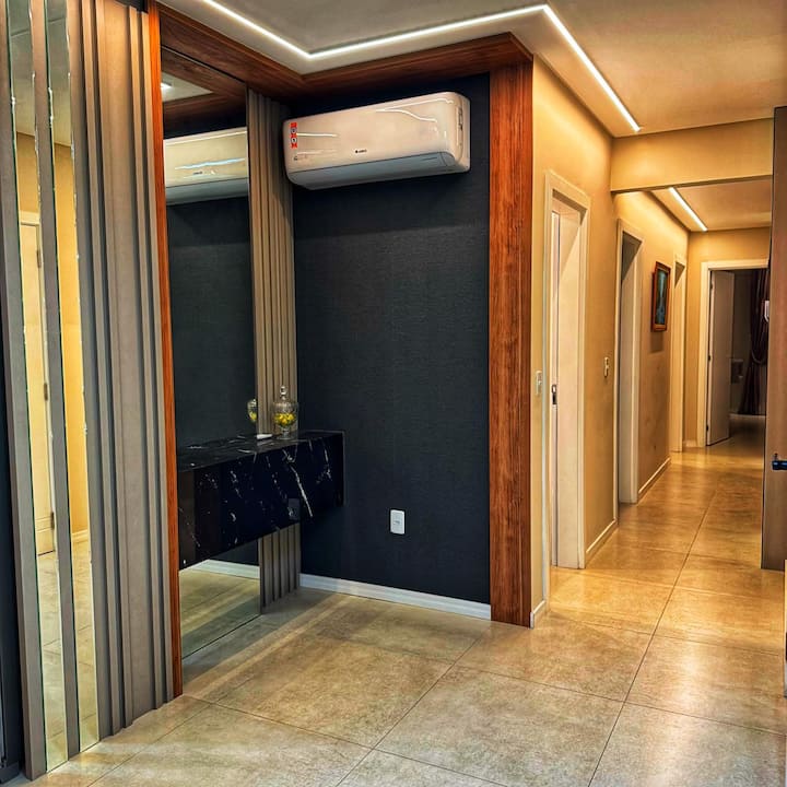 Apartamento De Alto Padrão Com Piscina - Brazil