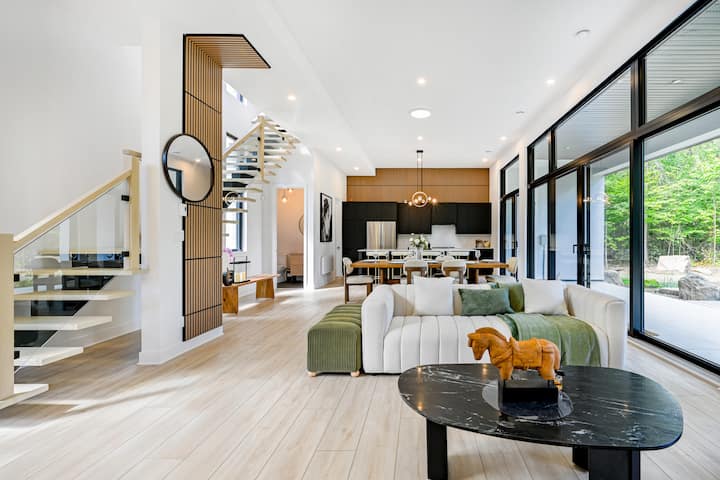 Chalet Nideli :4ensuites, Jacuzzi, Sauna,cozy Yard - Mont-Tremblant