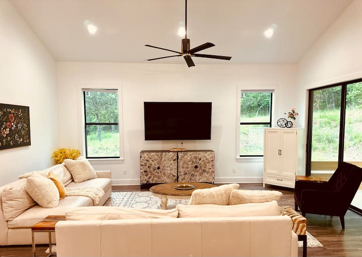 1217a Deluxe Fun House, Where Memories Are Made. - Hot Springs