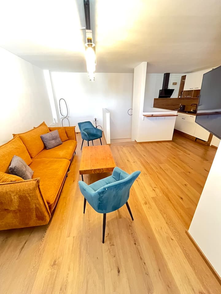 Stilvolle 2-stock-wohnung – Zentral & Komfortabel - Villach