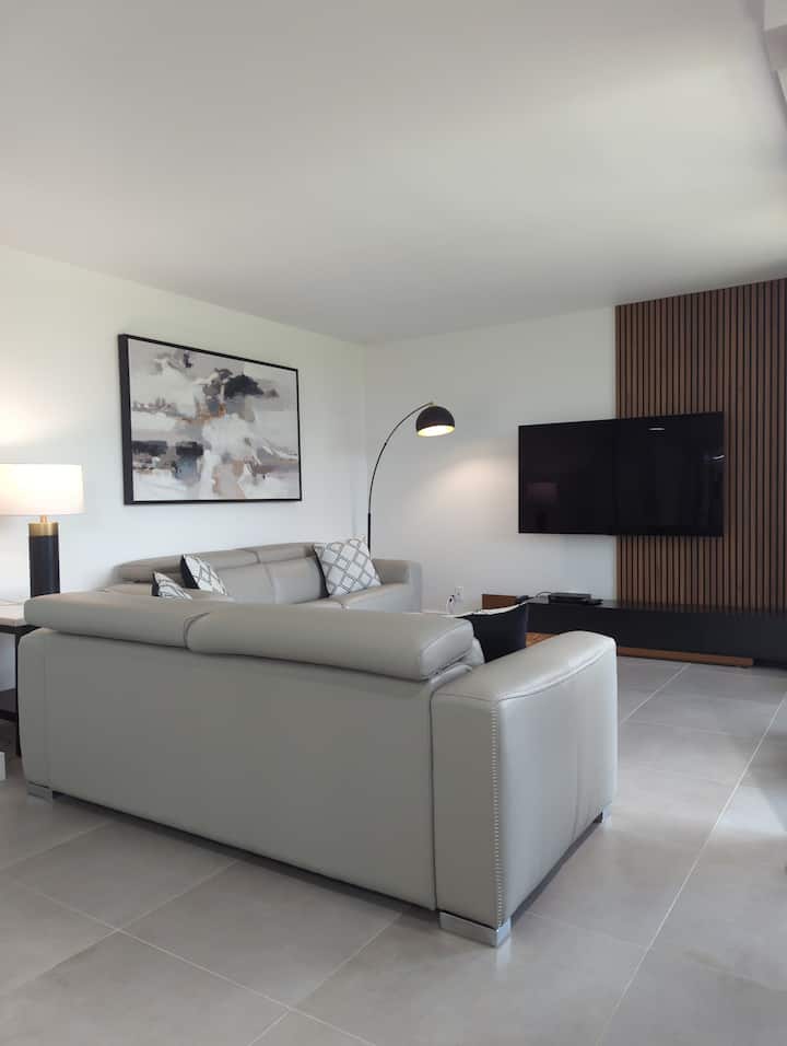 Modern 1-bedroom Condo In Delray Beach - 델레이 비치