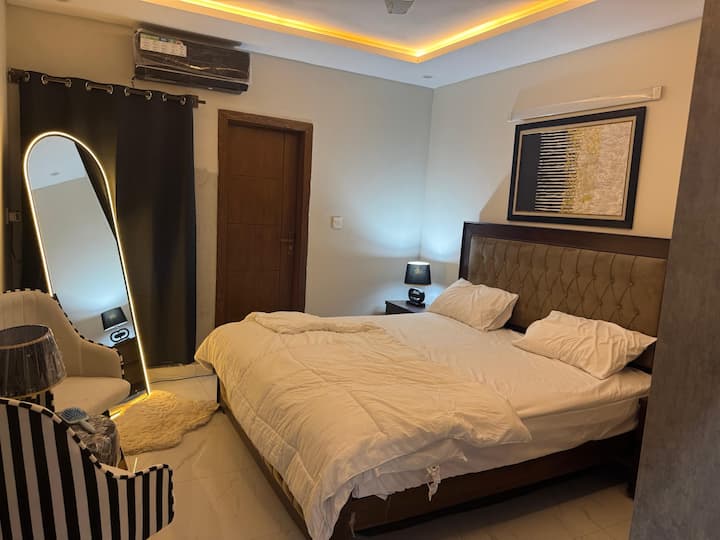 Cozy 1bkh Luxury Apartment - Islamabad