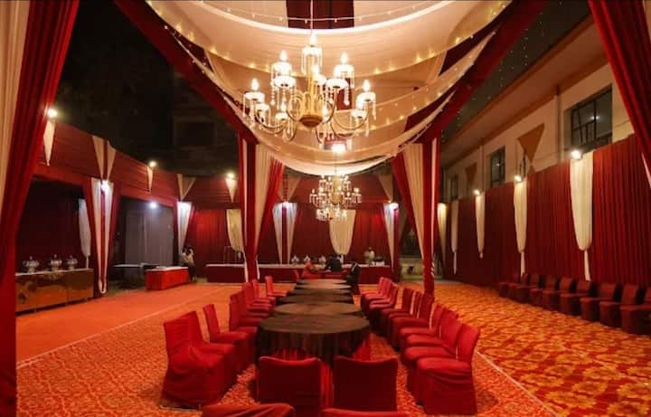 Clifton Banquet Hall Stay - Moradabad