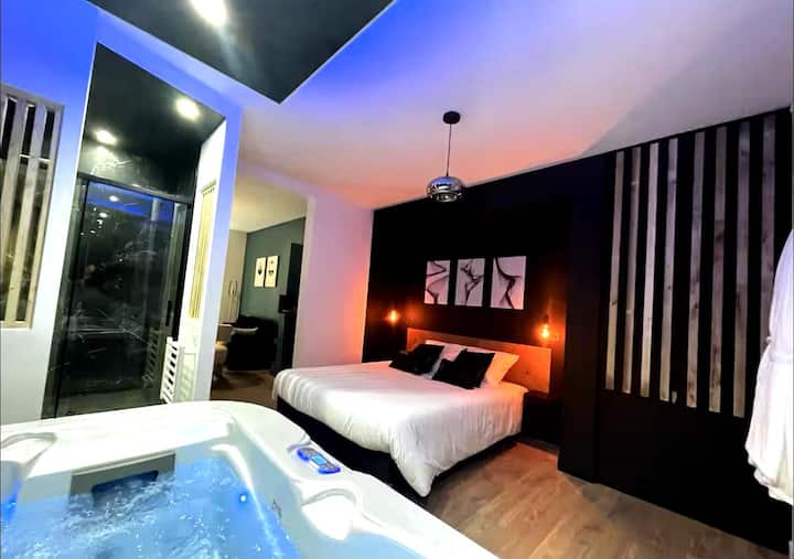 Ck Suite & Spa | Jacuzzi Privatif · Cœur De Reims - Reims
