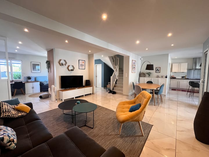 Chambre Sdb & Wc Privatifs, Piscine, Aéroport. - Mérignac