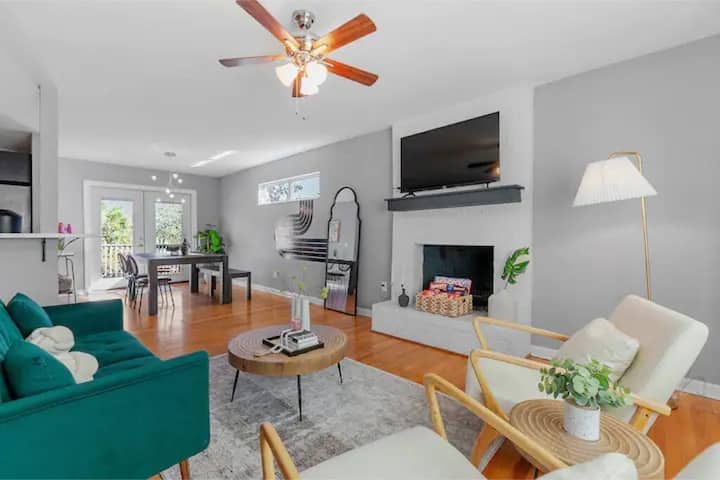 Vibrant Home W/ Game Room - Capitol, Fsu, & Famu - Tallahassee, FL