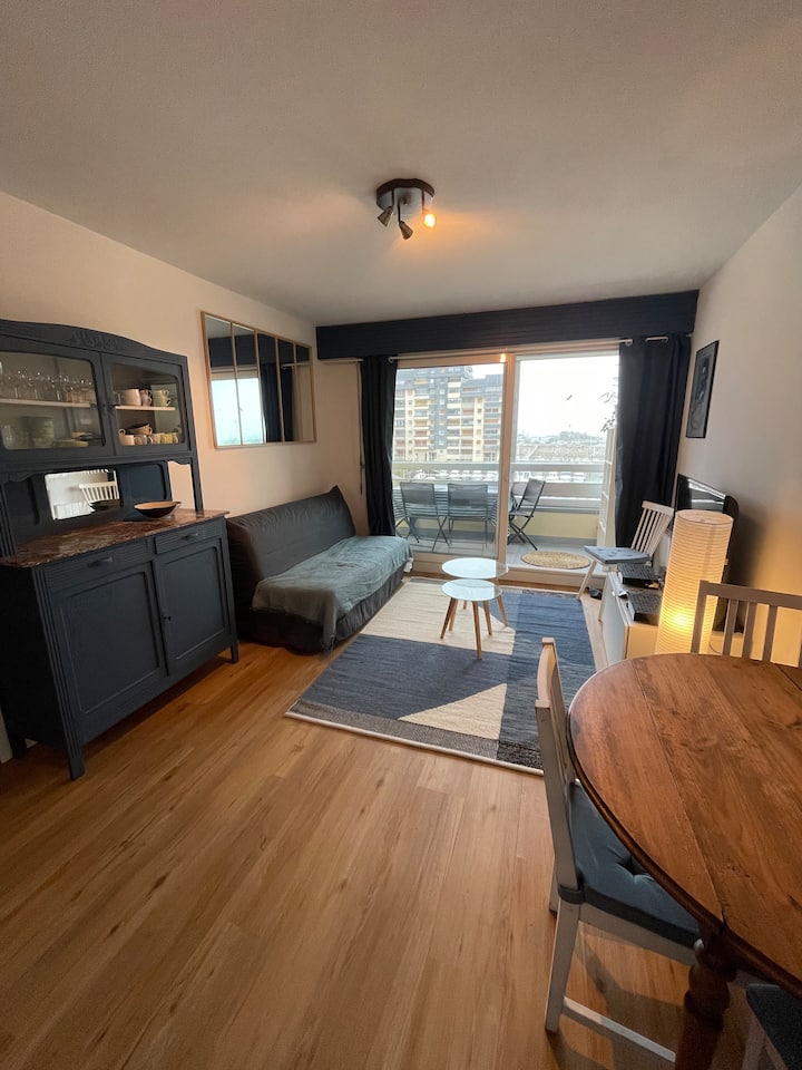 Un Cocon Avec Vue Sur La Marina Et La Mer. - Plage de Courseulles sur Mer