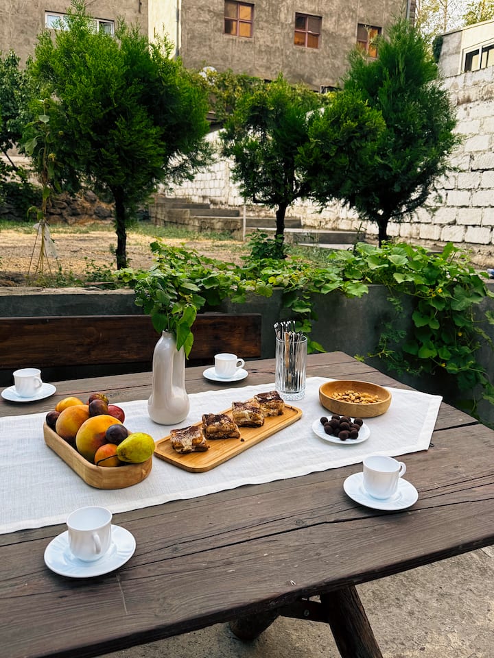 Your Charming Gateway In The Heart Of Yerevan! - Jerewan