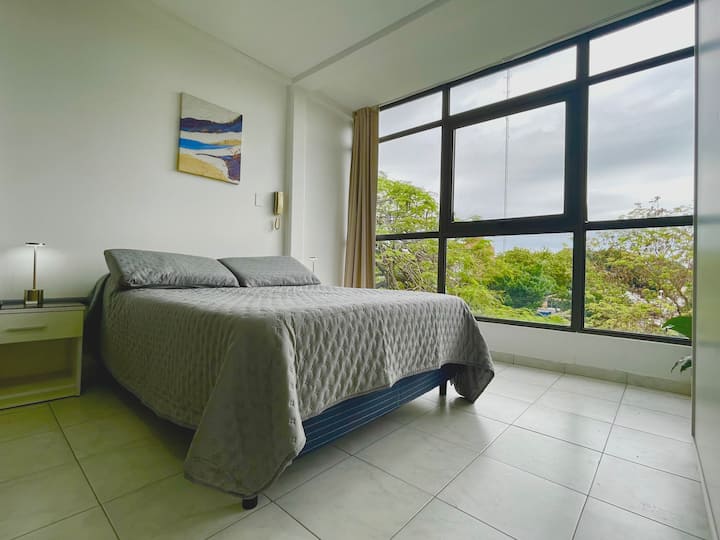 Departamento Céntrico En Resistencia Con Terraza - Provincia de Chaco