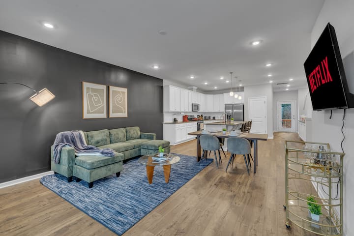 Luxe King 4br Townhouse—mins To Downtown Durham! - Durham