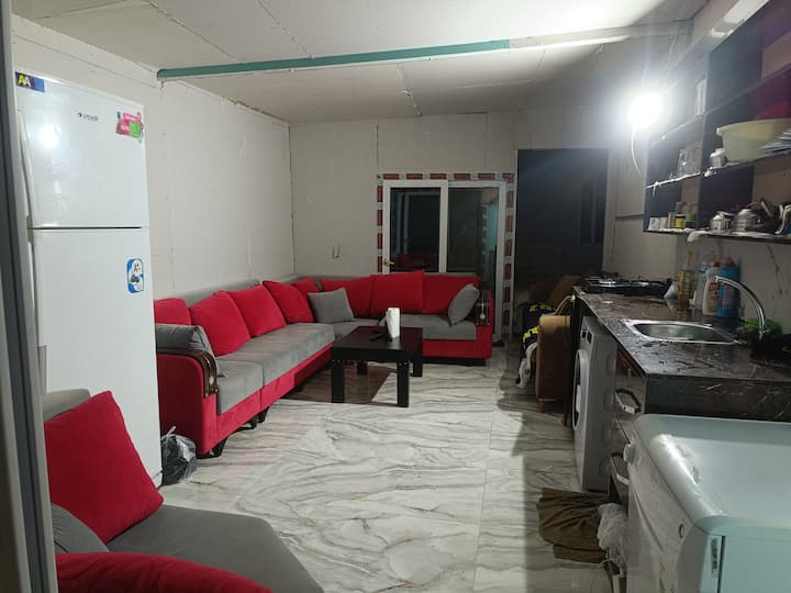 şEhrin Merkezinde Bahçeli 1+1 Eşyalı Full - Hatay