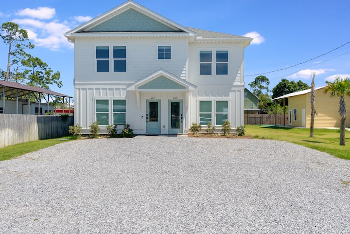 Up To 18 Guests 6-bed Retreat W/ Pickleball Court - Panama City, FL