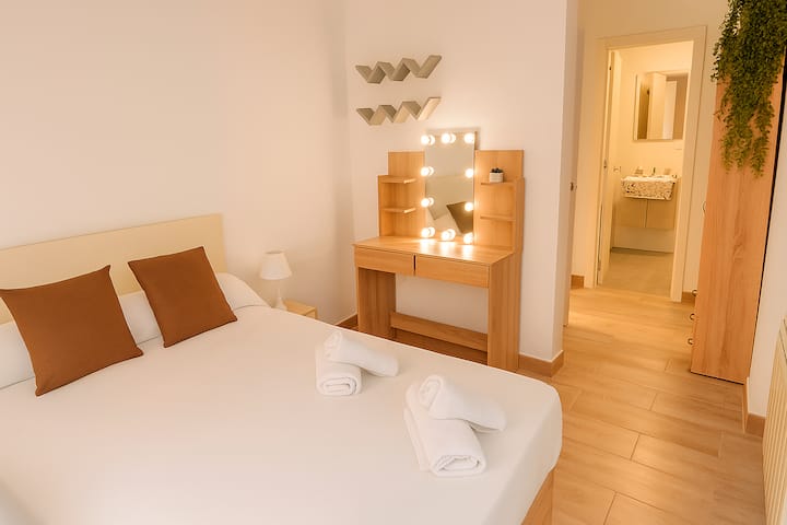 Nouve Côté De La Cathédrale Avec Garage Gratuit - Granada